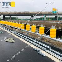 China Rotating Road Highway Safety Guardrail International Level 4 for sale