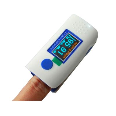 China Healthcare Fingertip Pulse Oximeter SPO2 Monitor LED Display AH-8018 for sale