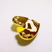China Custom Hard Enamel Pins 1.75 Inch Iron Heart Shape Gold Plating Double Posts for sale