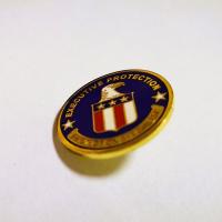 China Round Iron Stamped Hard Enamel Pins 20mm 1.2mm Gold Plated Rubber Clutch for sale