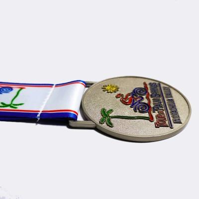 China Custom Zinc Alloy Metal Sports Medal Matte Nickel Finish 2.5 Inch for Cycling Events for sale