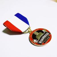 China Custom Iron Badge Medals Gold Finish 35mm with Short Ribbon and Rubber Clutch for sale