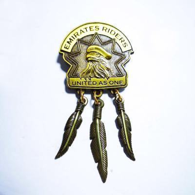 China Custom 3D Antique Bronze Zinc Alloy Dangle Lapel Pin 40mm with Butterfly Clutch for sale