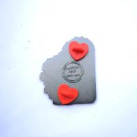 China Custom Zinc Alloy Hard Enamel Pins 50mm Love Theme Embossed with Rubber Clutches for sale