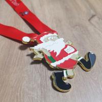 China Zinc Alloy Christmas Santa Run Medal 80mm Gold Plated Customizable Souvenir for sale