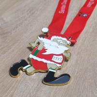 China Zinc Alloy Christmas Santa Run Medal 80mm Gold Plated Customizable Souvenir for sale