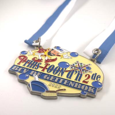 China Custom Soft Enamel Carnival Prince Medal 2.5mm Thick Nickel Plating with Ribbon for sale
