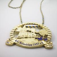China Gold Plated Carnival Medal 80mm 3D Design with Cord Attachment Zinc Alloy Diecast for sale