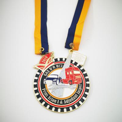 China Zinc Alloy Prince Carnival Medal Gold Plating Soft Enamel H85xW75mm Diecast for sale