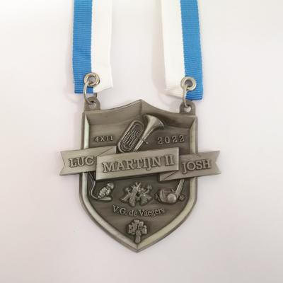 China 3D Diecast Zinc Alloy Carnival Medal Antique Silver 75x80mm with Ribbon for sale