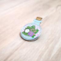 China Custom Perfume Bottle Shape Soft Enamel Lapel Pin 40mm Glitter Colors Epoxy Coated for sale