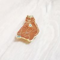 China Custom 47mm Iron Stamped Bear Shape Soft Enamel Lapel Pin Gold Finish Lions Club Service for sale