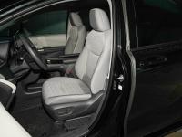 China 2026 Toyota Sienna 2WD Hybird Comfort Edition 2.5L for sale