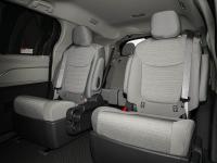 China 2026 Toyota Sienna 2WD Hybird Comfort Edition 2.5L for sale