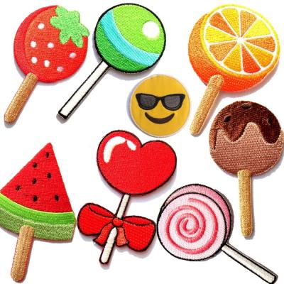 China Cute Style Iron-on Embroidered Small Flower Patch Hot Sale Sequin Decorated Clothing Accessories Felt Fabric for sale