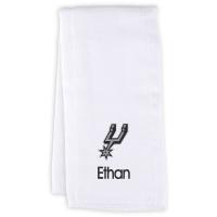 China Custom Fabric Embroidery Patches Various Brand Logos Clothes Towels Bathrobes Iron-On Embroidered Shirts Flower-shaped Designs for sale