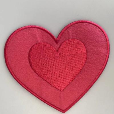 China Custom Large Embroidered Chenille Heart Patch Sequin Iron-On Heart Patches for Hat for sale