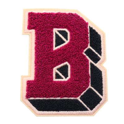 China 1Pc Moq Custom Embroidery Varsity Chenille Letter Patches No Minimum Embroidered Patches for sale