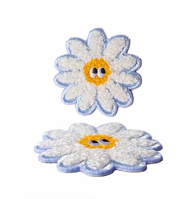 China Towel Embroidery Stickers Three-Dimensional Embroidery Sun Flower Patch Stickers Clothing Accessories Chenille Embroidery for sale