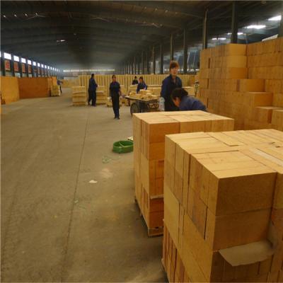 China Square High Alumina Refractory Brick Resistance Thermal Conductivity  Size 9''X2.5''X4.5'' for sale