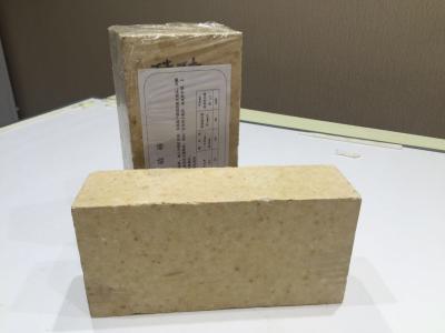 China High Temp Wear Resistance White Silica Refractory Bricks With Sio2 95% Above for sale