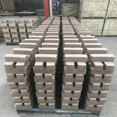 China Common Kiln Refractory Bricks , Phosphate Bonded High Alumina Bricks Heat Resistant for sale