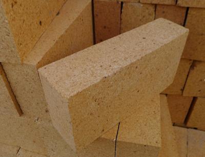 China Alumina Cement Fireclay Brick Refractory Material For Chemical Industry for sale