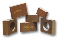 China Semi - Bonded Magnesite Chrome Brick Standard Size For Heat Treatment Furnace for sale