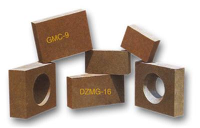 China Semi - Bonded Magnesite Chrome Brick Standard Size For Heat Treatment Furnace for sale