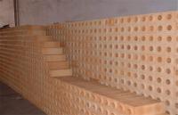 China Shaped Dry Pressed Kiln Refractory Fire Bricks Insulating Fireclay Block for sale