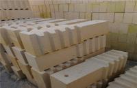 China Size 9''x4.5''x2.5'' Heat Resistant High Alumina Refractory Brick , Refractory Fire Bricks for sale