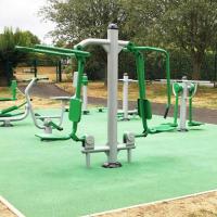 China Outdoor Gym Chest Press & Lat Pull Down Combo - 2-Person Simultaneous Use Fitness Equipment for Parks for sale