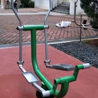 China Outdoor Gym Equipment Elliptical Cross Trainer - Weather-Resistant Steel Construction with Adjustable Resistance for Ages 11+ for sale