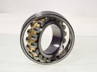 China 22222 Self Aligning Spherical Roller Bearing For Mining Machine , 18 Months Life for sale