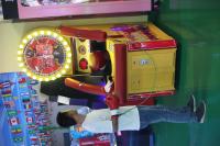 China Coin Operated Crane Claw Machine 90x80x200cm with LED Lights and Music for Amusement Parks for sale