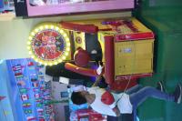 China Coin Operated Crane Claw Machine 90x80x200cm with LED Lights and Music for Amusement Parks for sale