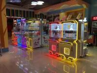 China Coin Operated Space Bunny Claw Prize Game Machine 167cm with LED Lighting and CE Certification for sale