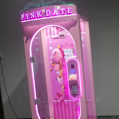 China Amusement Game Center Scissor Machine Claw Crane Machine and with CE Certificate for sale
