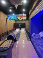 China Arcade Bowling Machine 2600mm Indoor Sports Game for Amusement Park with CE Certification for sale