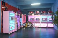 China Coin-Operated Three-Tier Lipstick Vending Machine 167x60x125cm CE Certified for sale