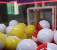 China Amusement Game Center Suitable CE Certificate Empty Capsule Doll Machine Crane Claw Game Machines for sale