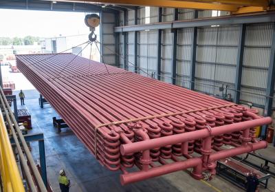 China Furnace Radiation Zone  Platen Reheater Panel With Vertical Hanging Alloy Steel Design for sale