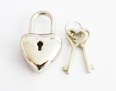 China Zinc alloy Small Heart Shaped Locks for sale