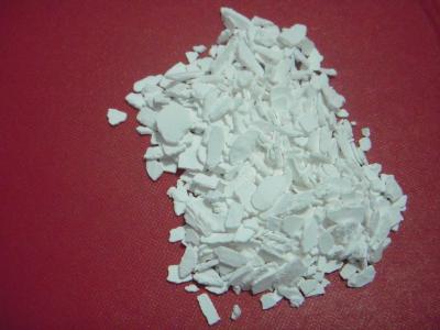 China dihydrate calcium chloride flake 74%min for ice melt for sale