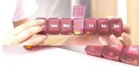 China Customized logo Hot sales colorful plastic pill box,7 day pill box,192g vitamin box 9.5*6*3.5cm, Round Pill Box with Mir for sale