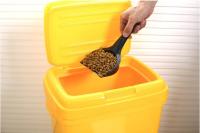 China Pet food plastic pails with lid, dog /cat food plastic bucket/barrels, square plastic pail bucket with handle and lid fo for sale