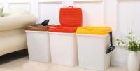 China Pet food plastic pails with lid, dog /cat food plastic bucket/barrels, square plastic pail bucket with handle and lid fo for sale