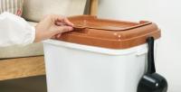 China 40L pet dog cat food storage container bucket, 27L pet food cat dog storage container bucket, 20L pet food cat dog stora for sale