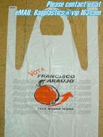 China pe disposable apron in kitchen household,chef disposable plastic aprons,Cheap price plastic disposable apron BAGEASE for sale