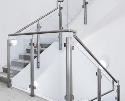 China High Durability Metal And Glass Banister SS Railing With Glass Mirror Polished for sale